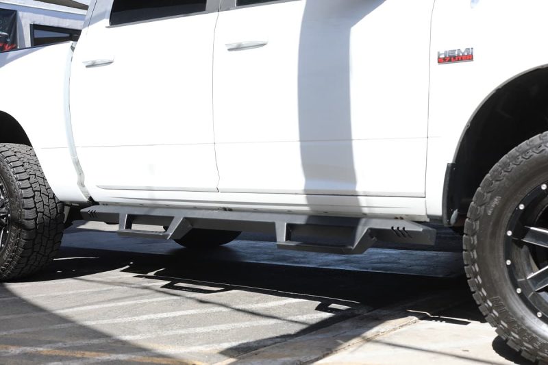 2019-2021 Ram 1500 Crew Cab Black Running Boards & Nerf Bars